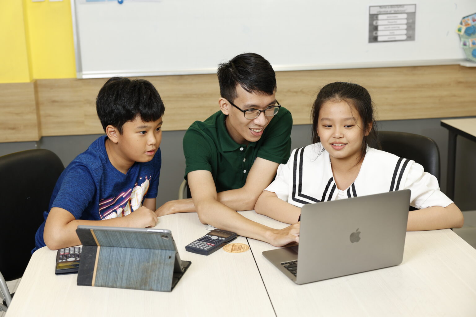 Why is self-learning crucial at international schools? - E2 Talk